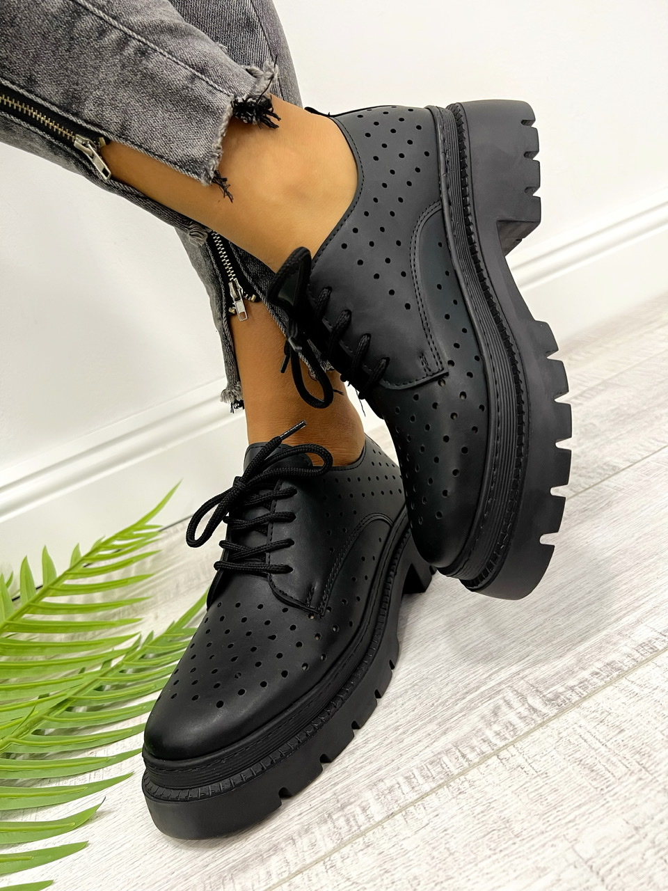 Cipele sa nižom platformom - Ženska obuća HOP HOP SHOP: Ženske cipele ...